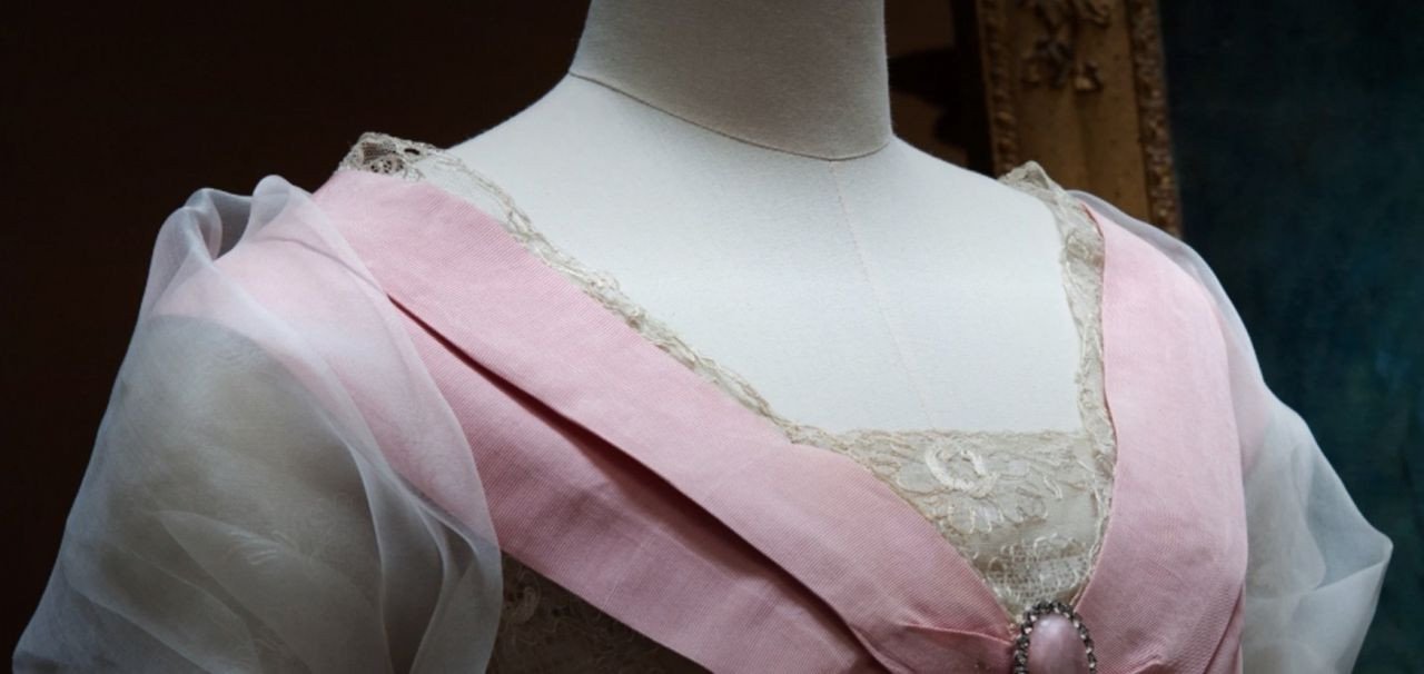 Rare Gowns Found in Trunks Unpack Important Fashion History - The Quilt ...