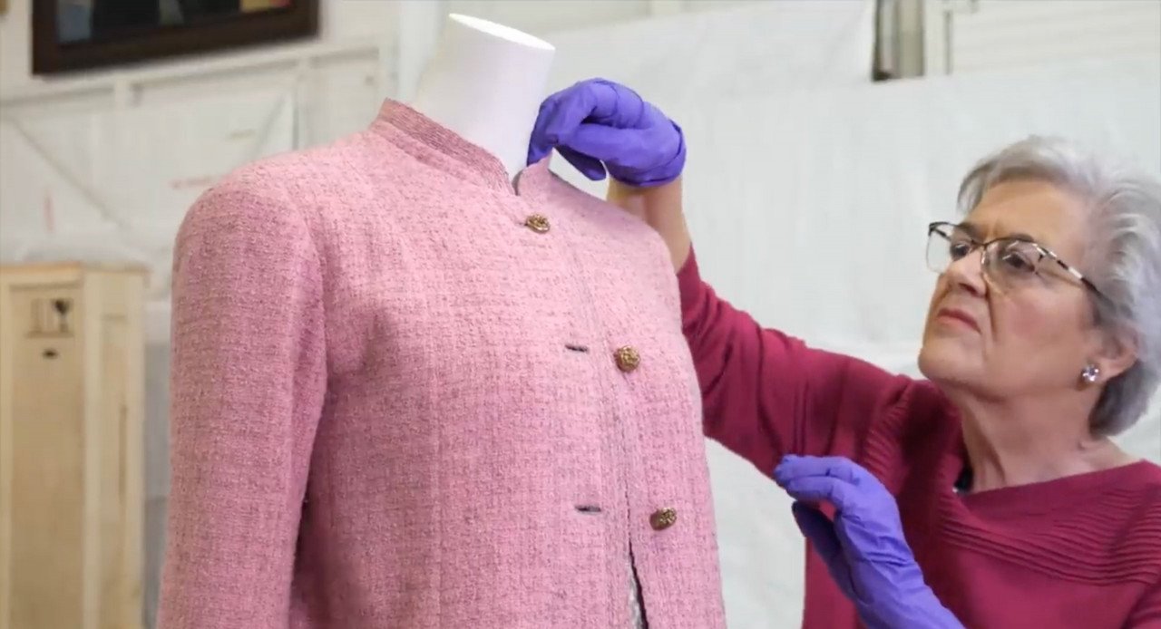 See a Couture CHANEL Tweed Suit Worn by Lauren Bacall - The Quilt Show ...